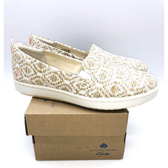 Clarks | Shoes | Cloudsteppers Clarks Step Glow Jade Slipon Shoes Step ...